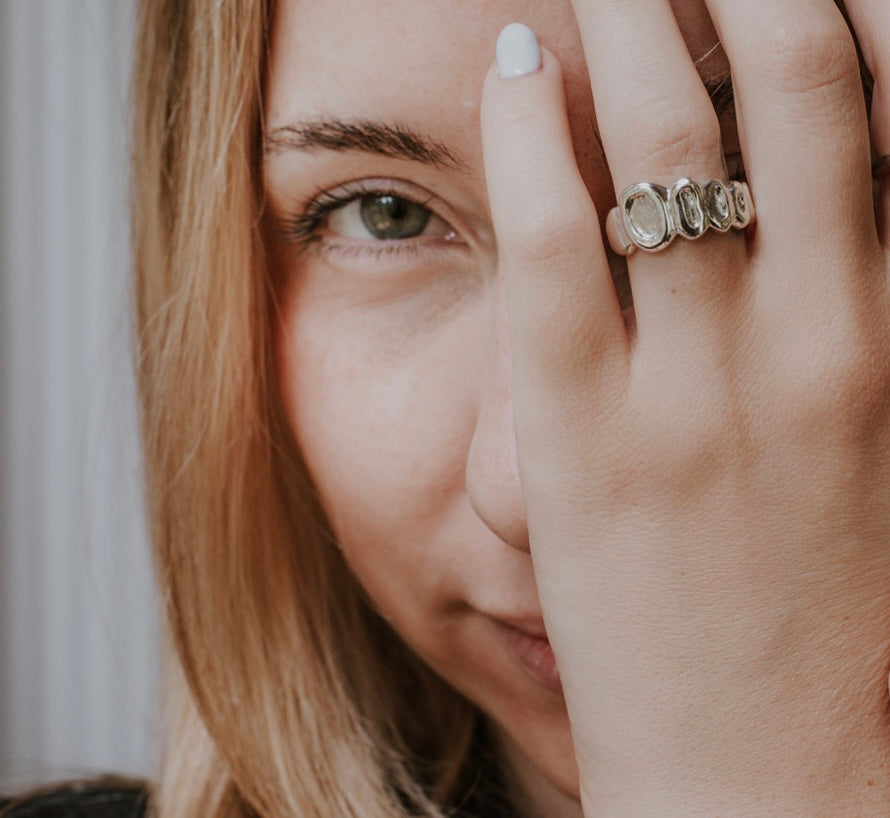 Ooooo Ring– Aki Ishihara