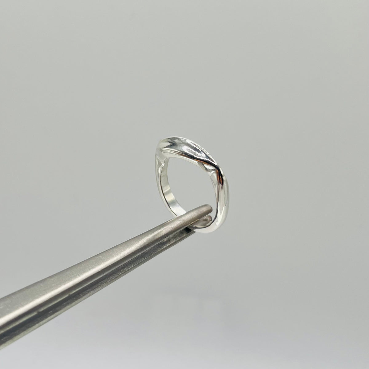 Petal Leaf Ring– Aki Ishihara