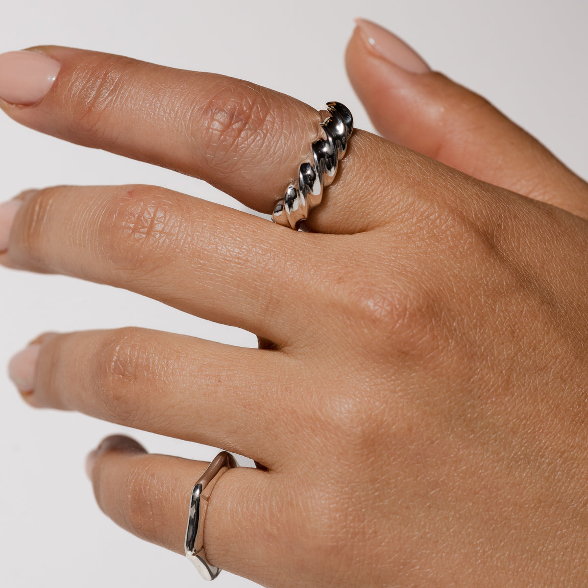 Denier Ring– Aki Ishihara